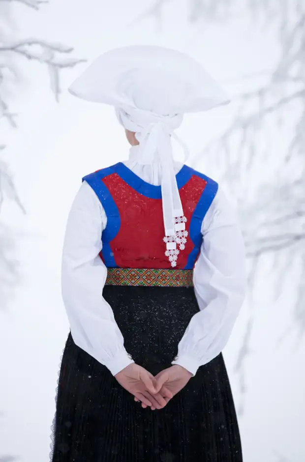 Laila Duran. Scandinavian costume (litrato)