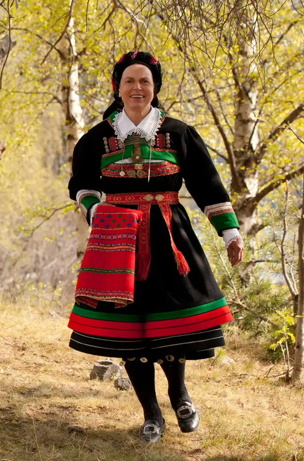 Leyla Duran. İskandinav kostümü (fotoğraf)