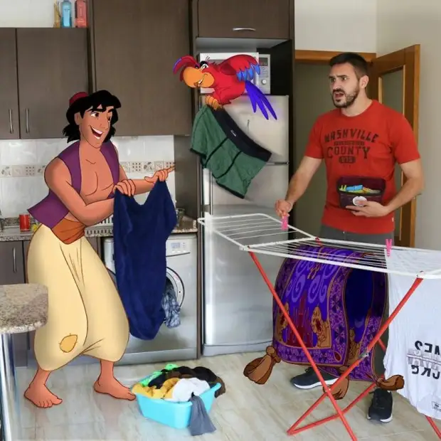 Sənətçi şəkillərinə Disney personajlarını əlavə edir