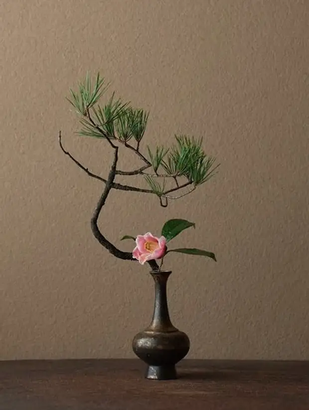 Ikebana Master Toshiro Kawase