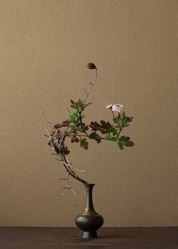 Ikebana Master Toshiro Kawase