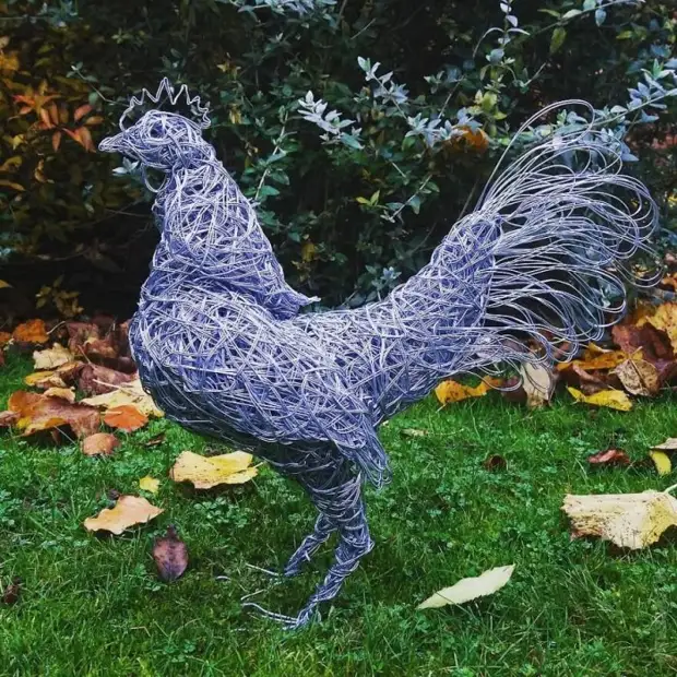 Incredible galvanized wire animal sculptures