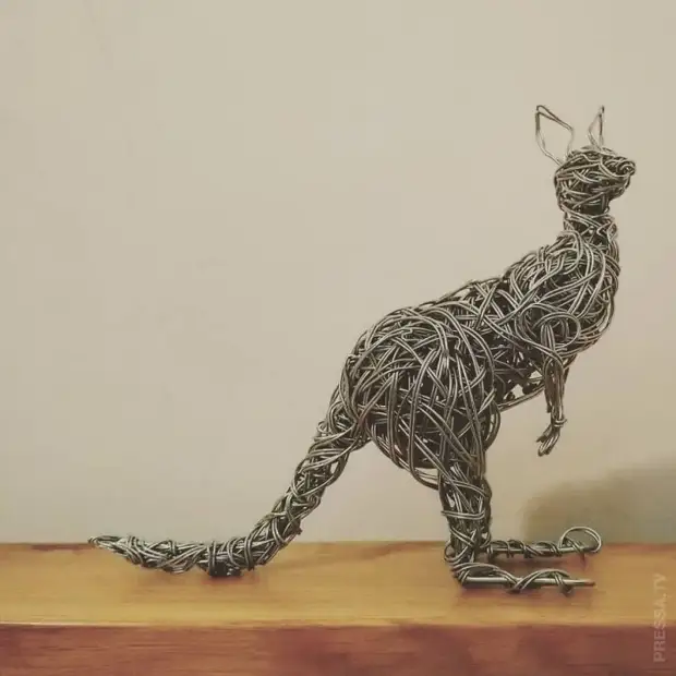 Increíbles esculturas de animales de alambre galvanizado