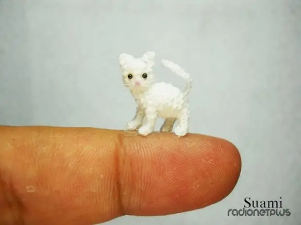 Petites figurines tricotées par Suami