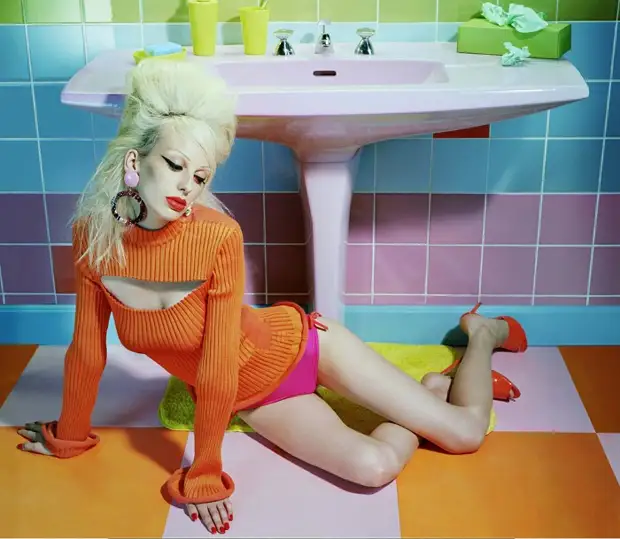 Fotograf a výtvarník z Anglie. Miles Aldridge (fotograf)