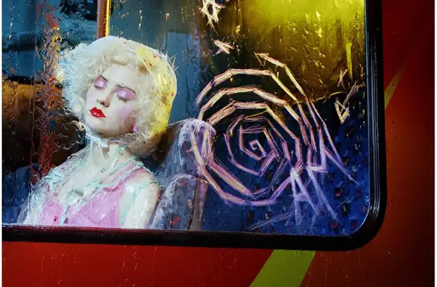 Fotograf a výtvarník z Anglie. Miles Aldridge (fotograf)