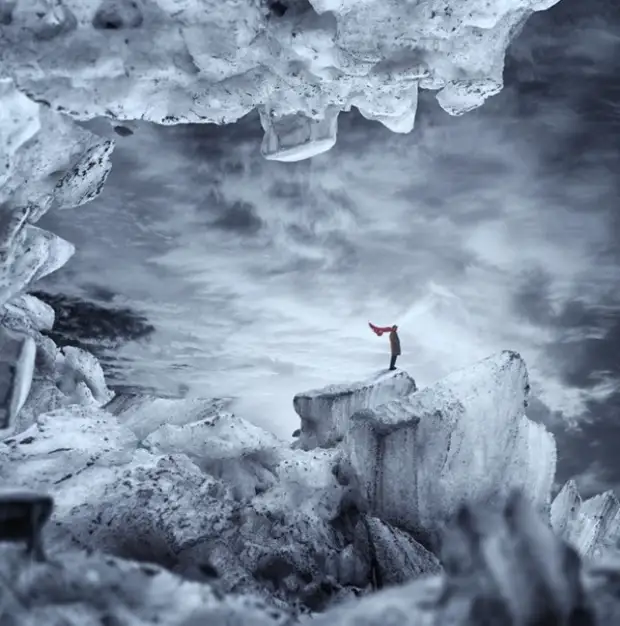 Buz adası. Fotoqraf rəssam Caras Ionut.