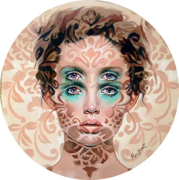 Queen of double eyes. Alex garant