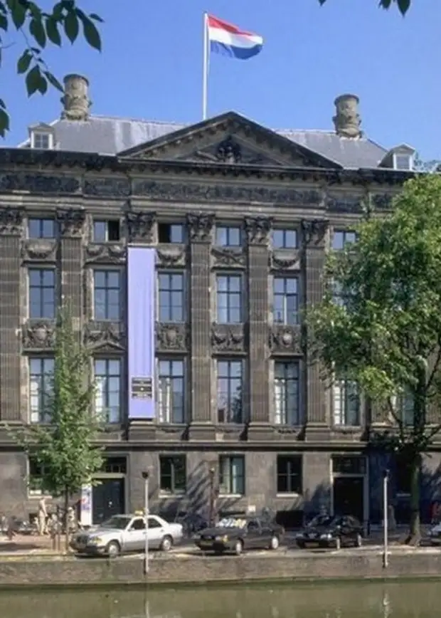 Královská akademie výtvarných umění v Amsterdamu.