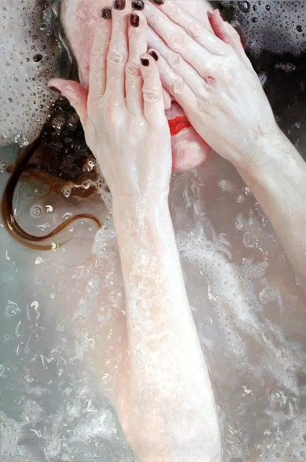 Alyssa Monks 出生在一個大家庭，是第八個孩子。