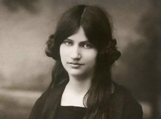 موڈیگلیانی کی آخری محبت Jeanne Hébuterne: ایک ذہین کے آگے تین پاگل سال۔