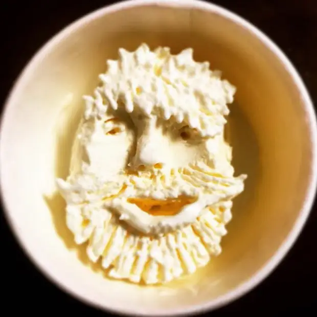 Artista japonés crea caras a partir de cara de helado, helado