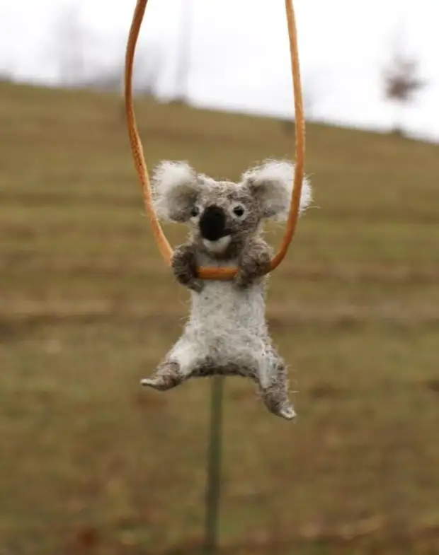 Oeuvres gaies de Nancy Bevins : 16 décorations de jouets amusants, ornements