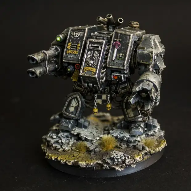 Hirviöitä ja ajoneuvoja pienoiskoossa Warhammerin maailmasta 40 000 Warhammer 40 000, miniatyyri