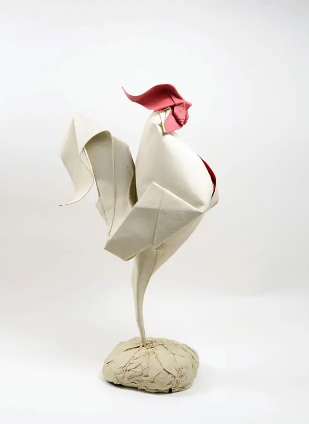 Incredible dynamic origami figures from Vietnamese origami artist, artist