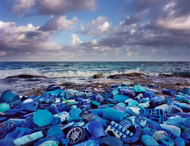 Ang mga instalasyon gikan sa basura nahugasan sa baybayon sa pag-instalar sa Mexico, mexico, basura, kadagatan