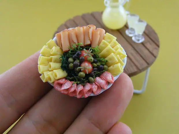 Thumbelina mini üçün səhər yeməyi, yemək, heykəltəraşlıq