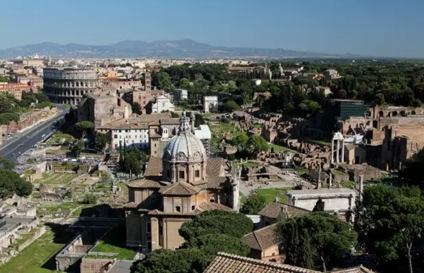 View soti nan pil la obsèvasyon Vittoriano