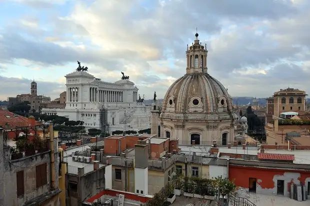 Vue op de Vittoriano vun der Hotelterrass