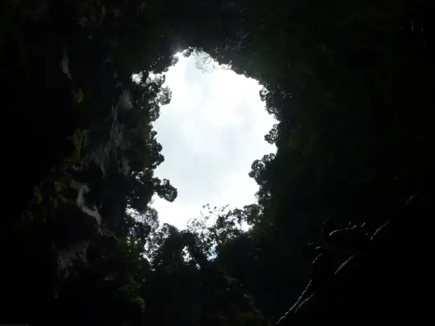 Grotte di Batu. Indonesia.