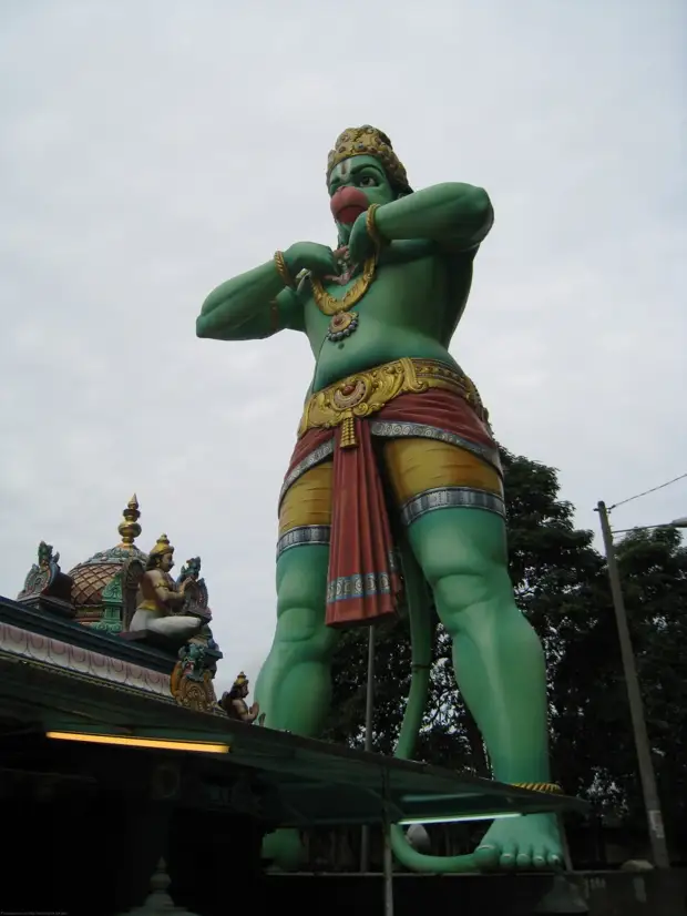 Пячоры Бату Кейвс (Batu Caves). Інданезія.