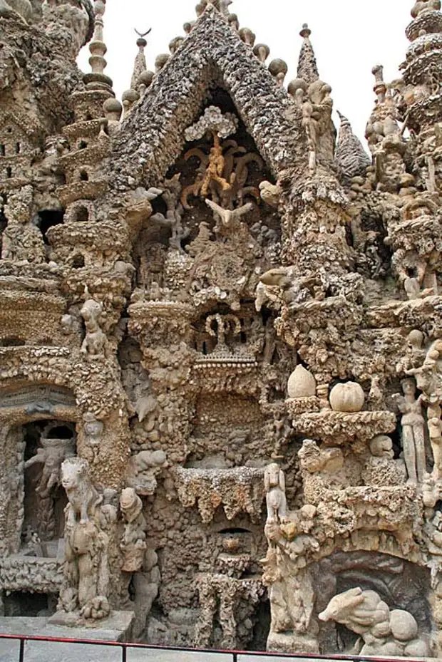 Istana becik Ferdinand Cheval