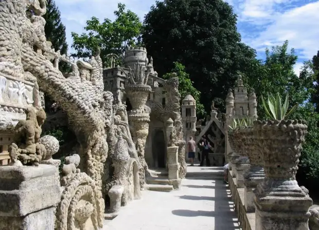 idéalach-palace-palais-ideal-ferdinand-cheval-11