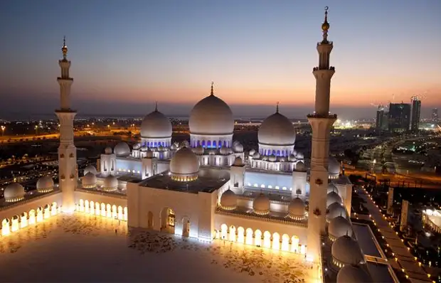 Shayx Zayd masjidi, Abu -Dabi (BAA)