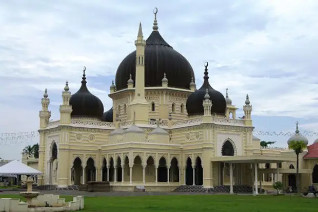 10 masjid terindah di dunia ...