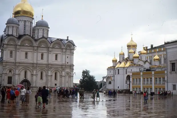 Moscow Kremlin Gawo 5: Cathedral of the Holy Angelo Michael (Cathedral of the Angelo Akuluakulu) ..