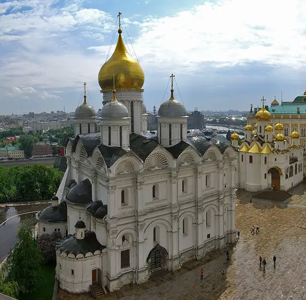 Мәскәү Кремль. 5 өлеш: Изге баш фәрештә соборы Майкл (Архангел соборы) ..