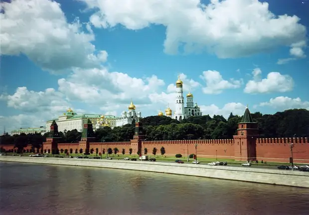 Kreml i Moskva. Del 5: Den hellige erkeengelen Michaels katedral (Erkeengelens katedral) ..