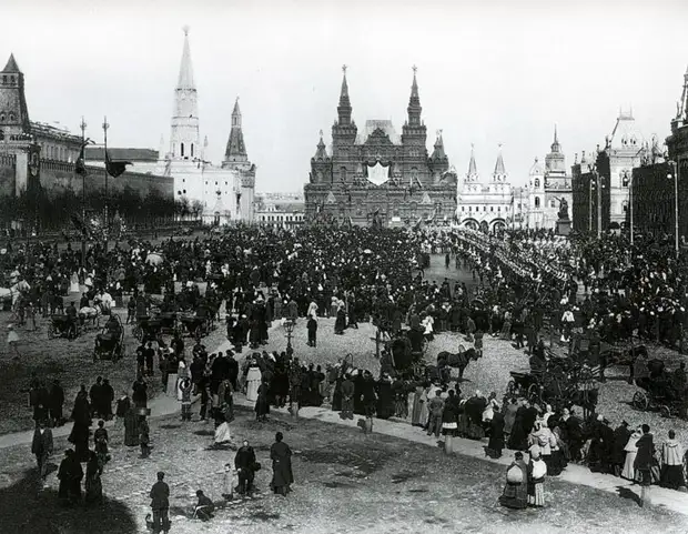 Moscow Kremlin. Bahagi 2. Assuming Cathedral ...