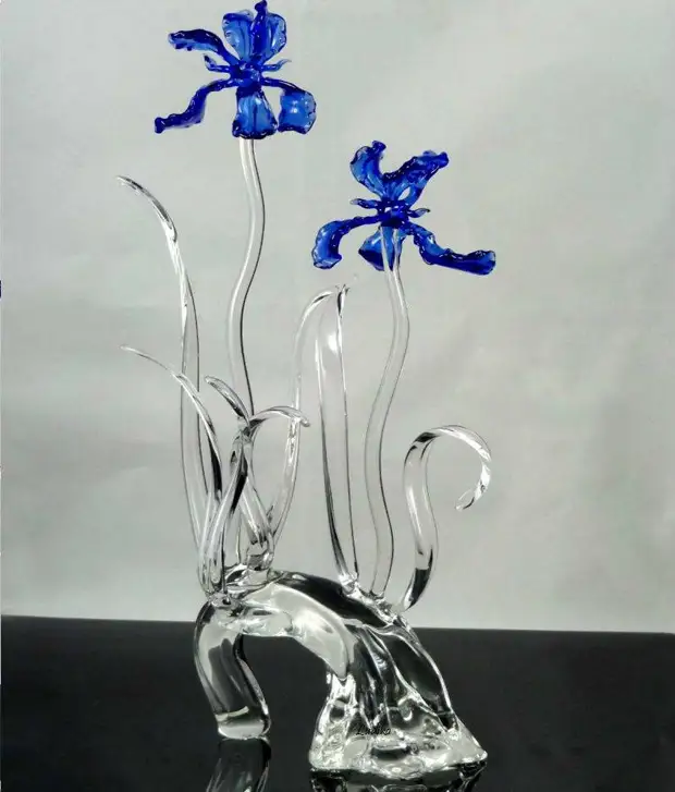 Ronnie Hughes \ The Art of Glass Blowing