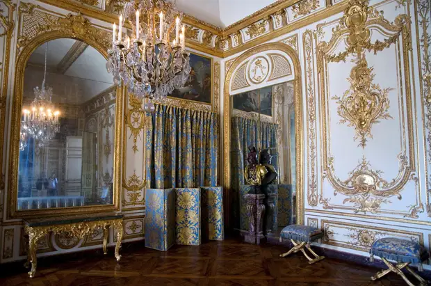 Versailles. France. Fizarana 8.