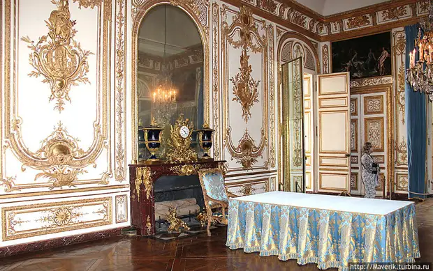 IVersailles. Fransi. Icandelo 8.