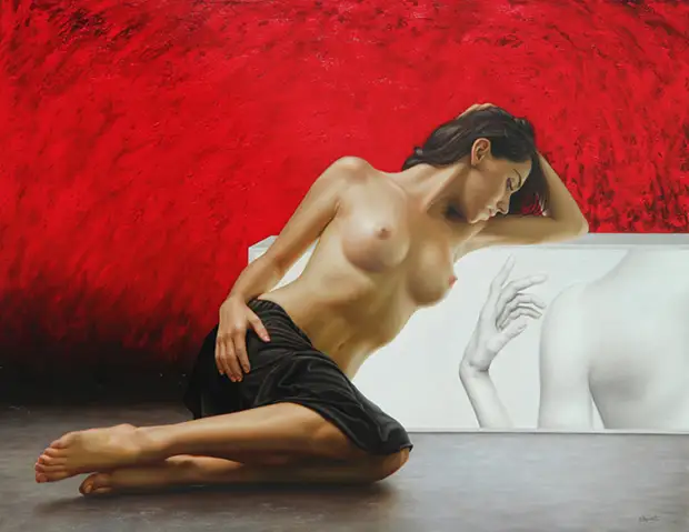 Sensual hyperrealism