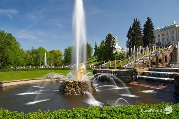 Der Hauptbrunnen der Großen Kaskade