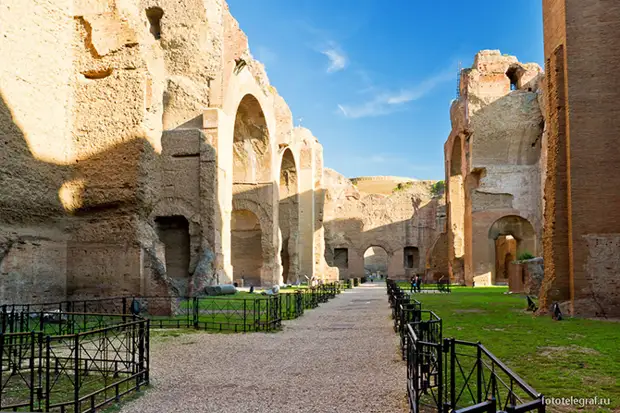 Passeggiando nelle Antiche Terme di Roma