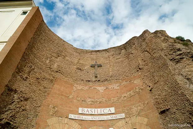 Passeggiando nelle Antiche Terme di Roma