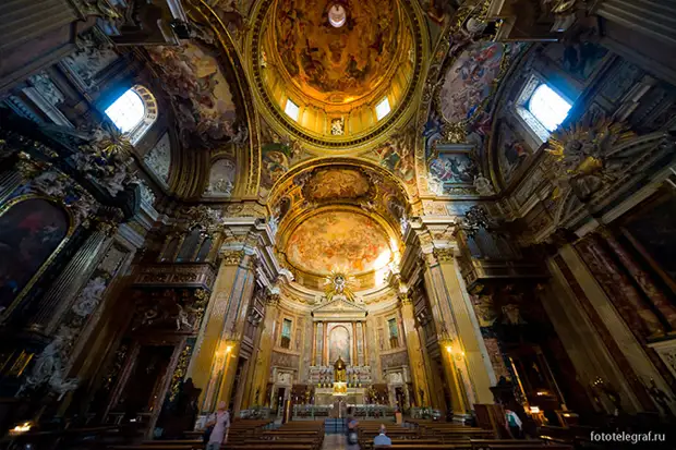 Wandelen in de antieke baden in Rome