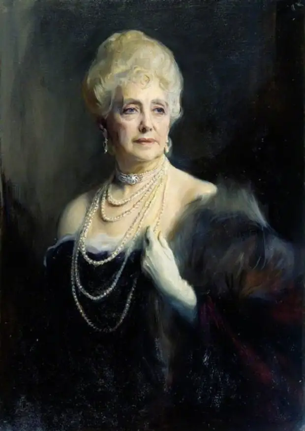 Portreto de Mabel Ogilvy, grafino Dowager Airlie, née Lady Mabel Frances Elizabeth Gore. Aŭtoro: Philippe Alexis de Laszlo.