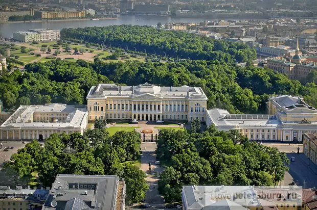 Siúlóidí i Músaem na Rúise. St Petersburg. Cuid 8.