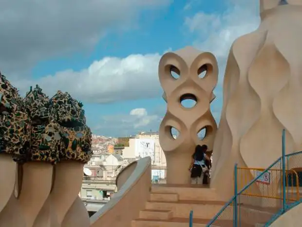 Antonio Gaudi është një arkitekt i shkëlqyer, një modernist i madh.