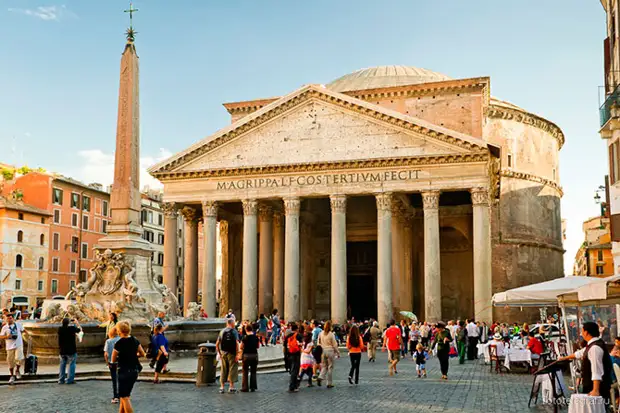 Roma'da dolaşmak. Kutsal Melek Kalesi.