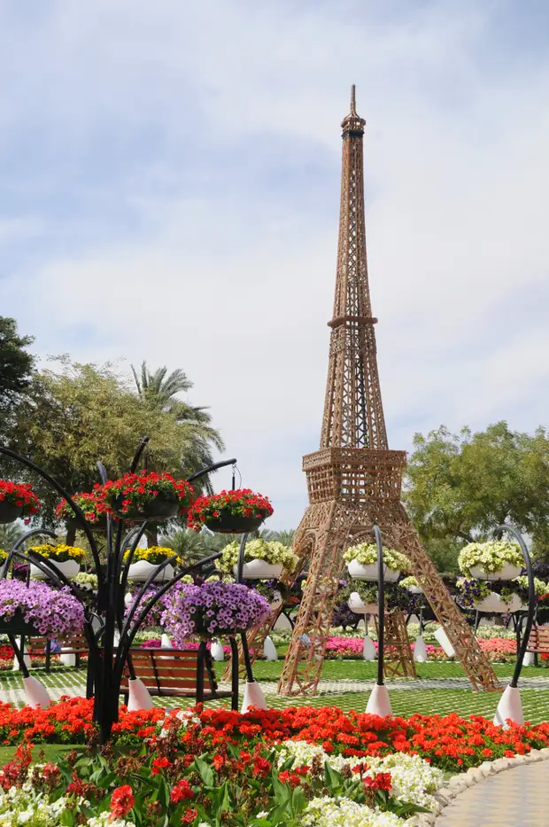 PARADISE GARDEN OF FLOWERS, สหรัฐอาหรับเอมิเรตส์