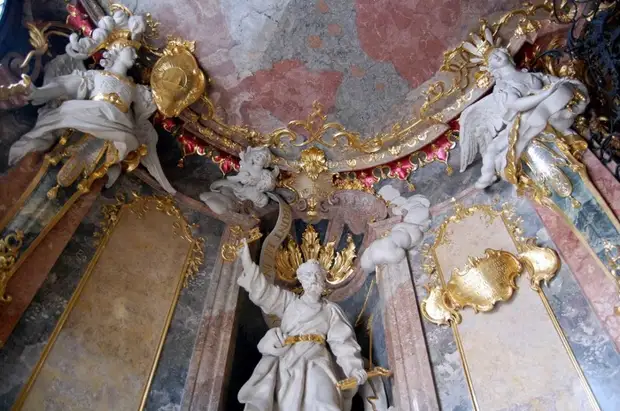 Kereke ea Azamkirche. Munich, Jeremane.