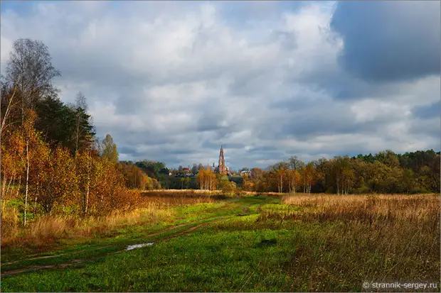 Viens no brīnumiem. zvanu tornis