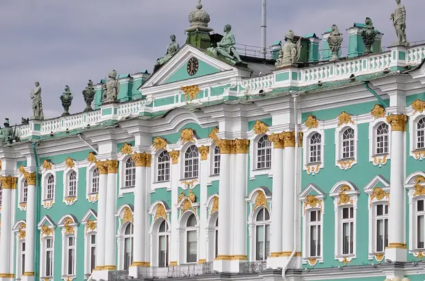 Tembea kupitia kumbi za Hermitage. Sehemu 1.