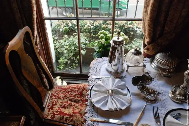 Sherlock Holmes Museum yn Londen.